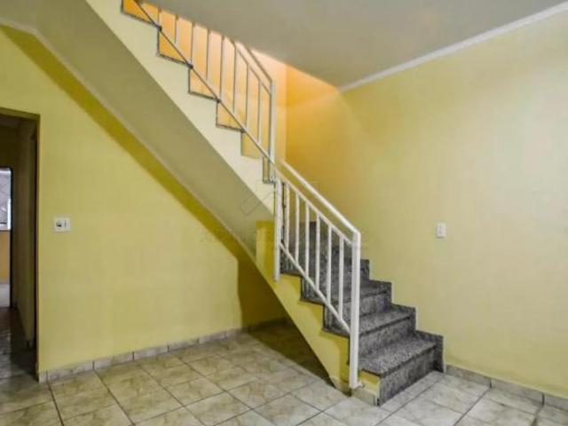Sobrado à venda por R$ 579.000 com 140m² no Jardim Las Vegas, Santo André/SP