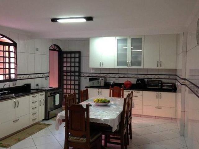 Sobrado à venda por R$ 800.000,01 Parque Erasmo Assunção Santo André/SP