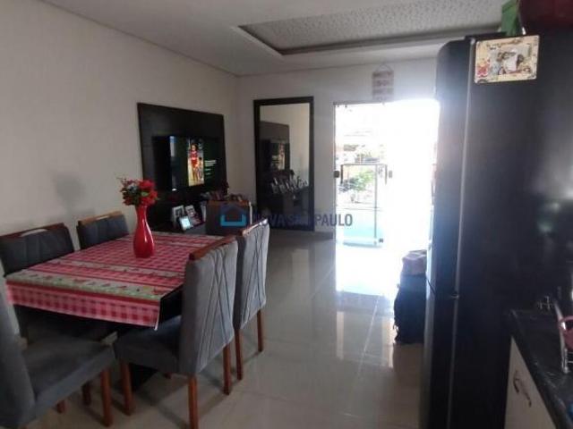 Sobrado à venda para investidor, com 315m² em São João Clímaco
