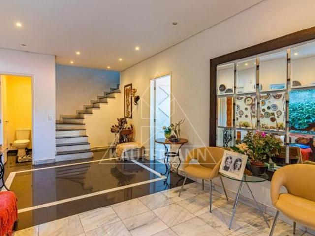 Sobrado à Venda Perdizes: 4 Dormitórios 2 Suítes, 3 Vagas, 462m²