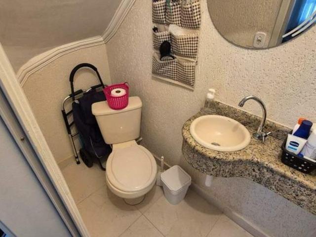 Sobrado a venda próximo ao metrô Guilhermina Esperança