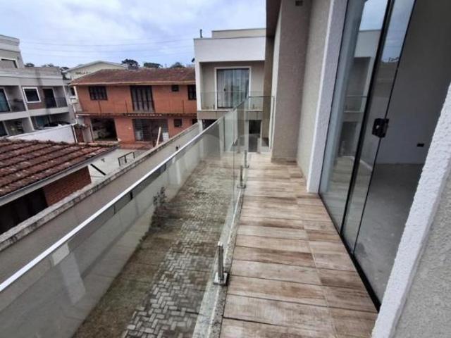 Sobrado a venda próximo ao shopping Jardim das Américas com 3 quartos