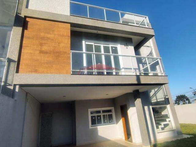 Sobrado à venda RUA ANTÔNIO FREITAS BARBOSA, bairro Capão Raso: 3 quartos, 1 suíte, 1 sala, 2 banhei