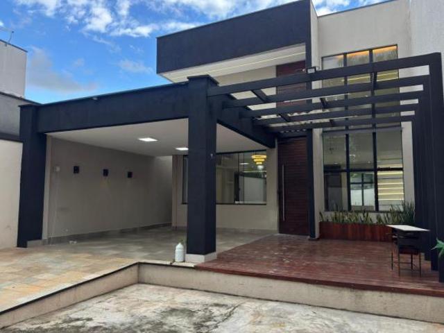 Sobrado à venda – Rua da Misericórdia Vicente Pires | Lote 260m² | 3 suítes