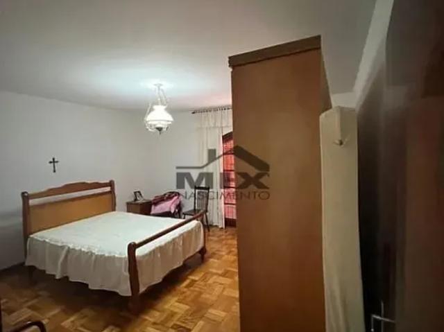 Sobrado 151m² com 2 Dorms, 3 Banheiros, Quintal com Churrasqueira e 2 Vagas – Excelente Localiza