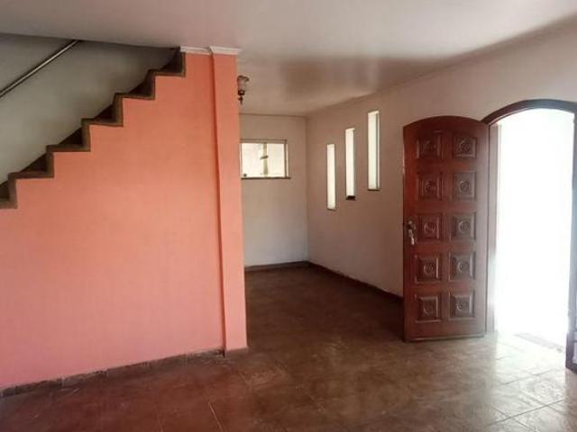 Sobrado a venda três dormitórios no Jardim Odete