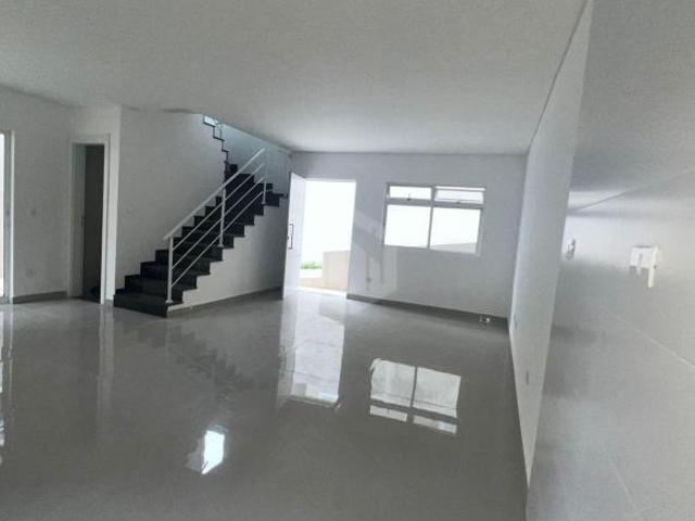 Sobrado à venda Triplex 120m R 699.000,00 Xaxim, CURITIBA PR