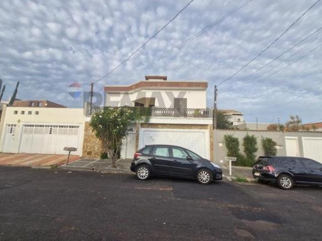 Sobrado à venda Vila Marta, Franca SP, 326,38 m²