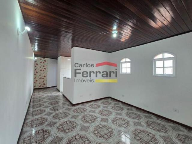 Sobrado à venda Vila Medeiros para renda, portão lateral com entrada individual e 2 casa nos fundos