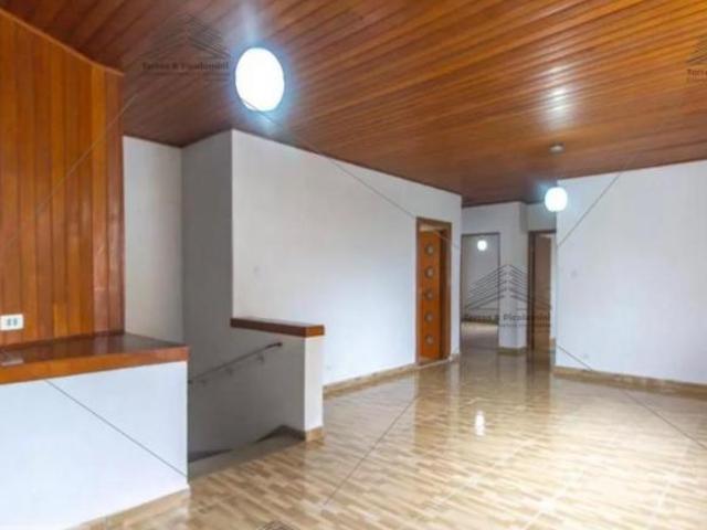 Sobrado à venda Vila Prudente com 200 metros de área construída. Andar superior 2 dormitórios 3 sala