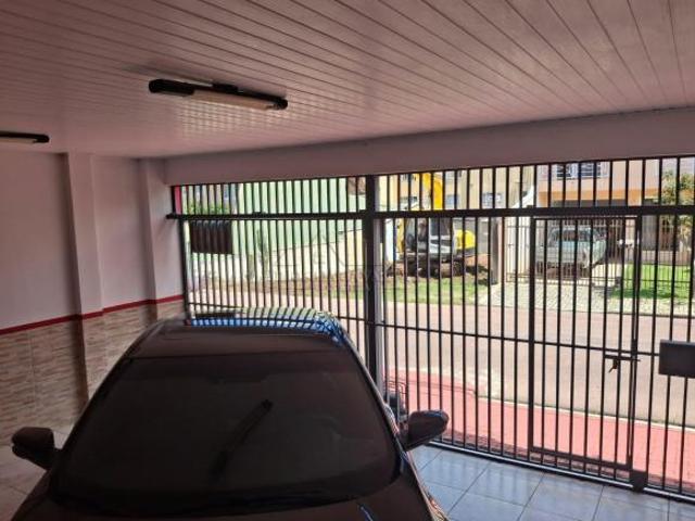 Sobrado aconchegante de 4 quartos, sendo 1 suíte e