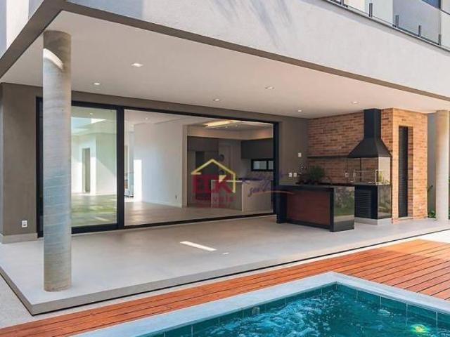 Sobrado Alphaville Santana do Parnaíba GenesisS I 5 suítes Pé direito 7m 480m2! OPORTUN