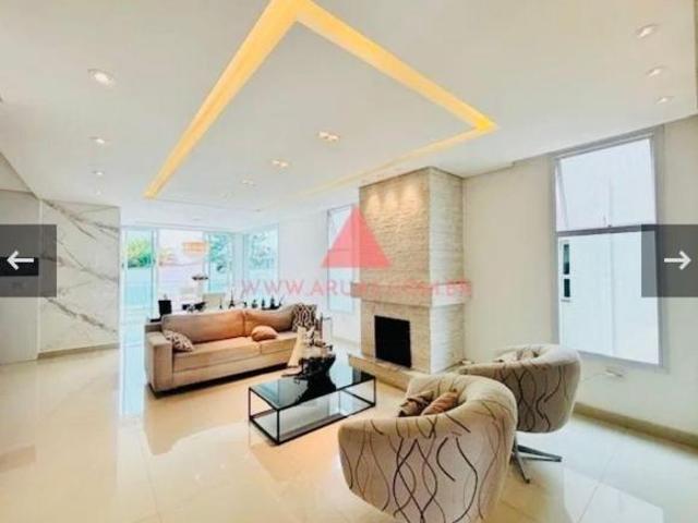 Sobrado alto Padrão mobiliado no condominio Aruã