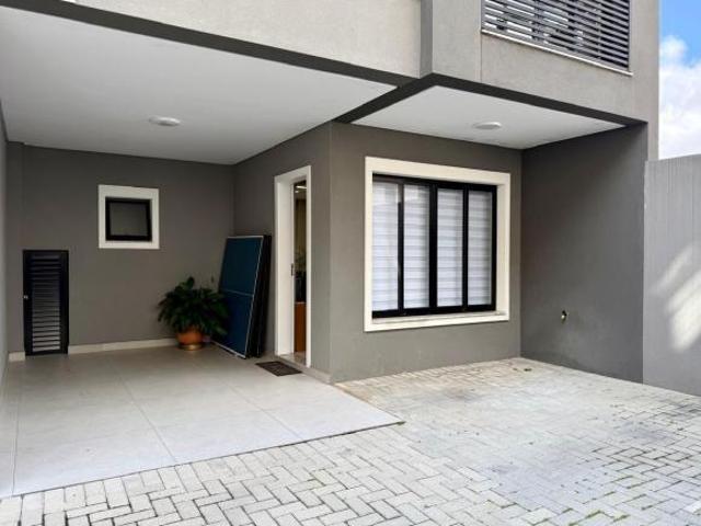 Sobrado Alto Padrão no Hauer l 3 Quartos l Suíte l 3 Vagas l Terraço com Hidro