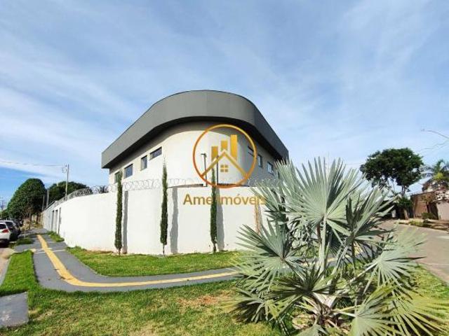 Sobrado Alto Padrão no Residencial Canadá em Goiânia