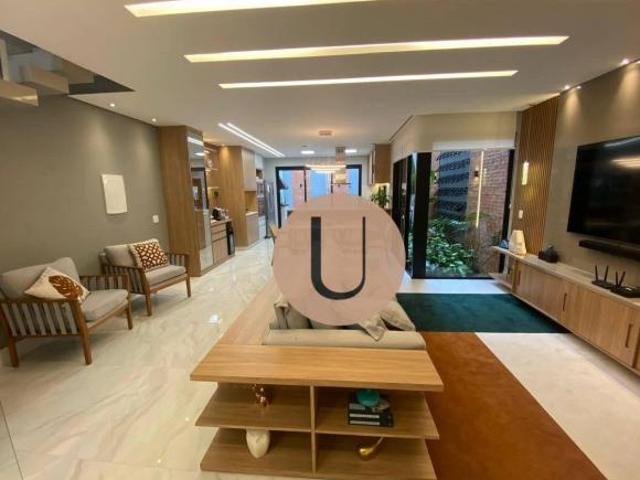 SOBRADO ALTO PADRÃO À VENDA NA MOOCA | 163m² | 3 DORMITÓRIOS | SUÍTE | 2 VAGAS | ÁREA GOURMET | PRON