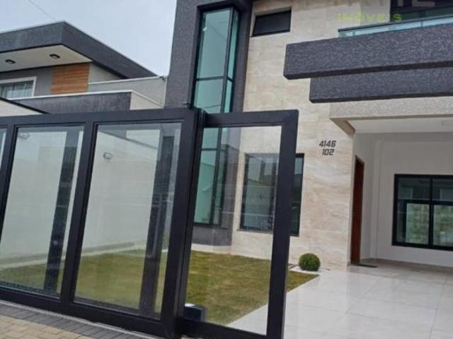 Sobrado Alto Padrão com 4 Quartos e 148 m² Fazenda Rio Grande/PR
