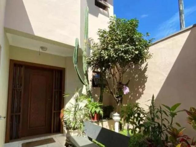 Sobrado alto padrão com 03 suítes à venda, 362m² no bairro Nova Petrópolis São Bernardo do Campo/S