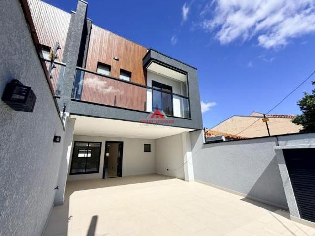 Sobrado Alto Padrão com 03 Suítes e 237m² Aristocrata São José dos Pinhais