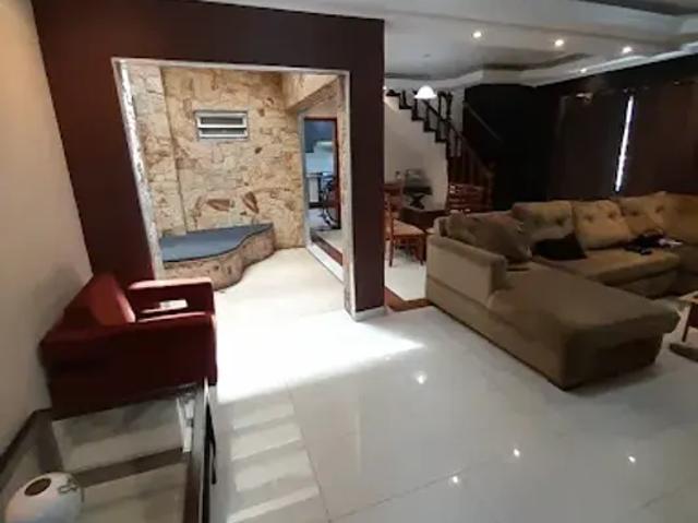 Sobrado Alto Padrão com 3 dormitórios, 6 vagas de garagem, 262 m² venda por R$ 980.000 ou aluguel p