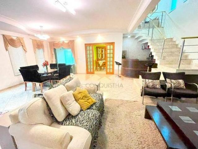 Sobrado alto padrão com 3 dormitórios à venda, 423 m² por R$ 2.950.000 Jardim São Caetano São Ca