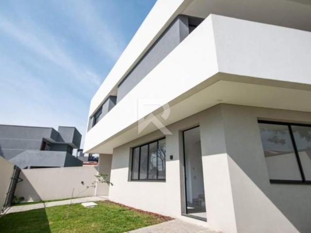 Sobrado Alto Padrão com Terraço, 3 suítes e Face Norte à venda, 163 m² – Santa Felicidade – Curitiba