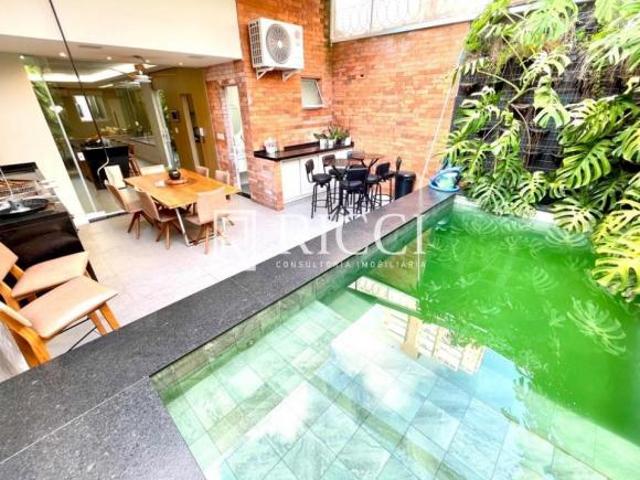 Sobrado Alto Padrão com Piscina Campo Grande Santos