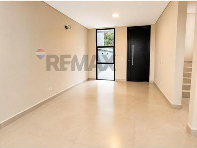 Sobrado Alto Padrão com Suíte, Closet e Área Gourmet – R$ 650 Mil
