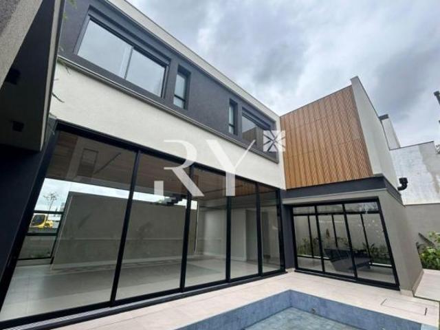 Sobrado Alto Padrão Condomínio Alphaville II Urbanova São José dos Campos 4 Suítes Piscina