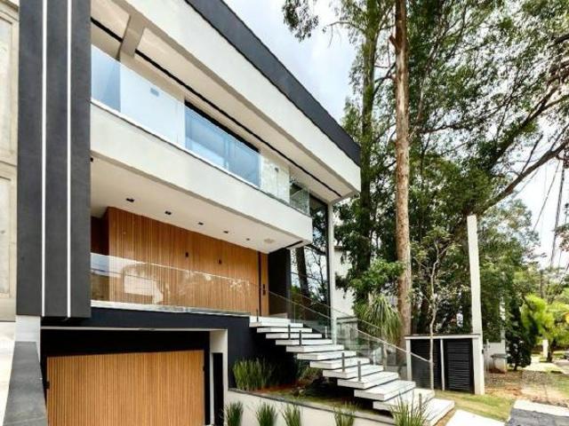 Sobrado Alto Padrão Condominio Fechado com 500 m² à venda