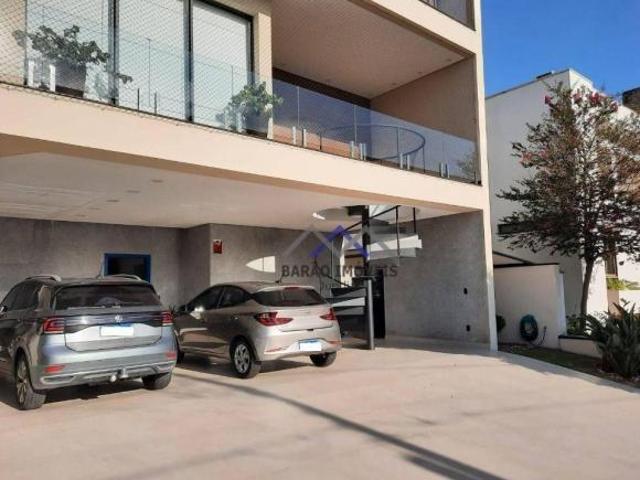 SOBRADO ALTO PADRÃO EM CONDOMÍNIO À VENDA COM 395 M² ÁREA CONSTRUÍDA OPORTUNIDADE