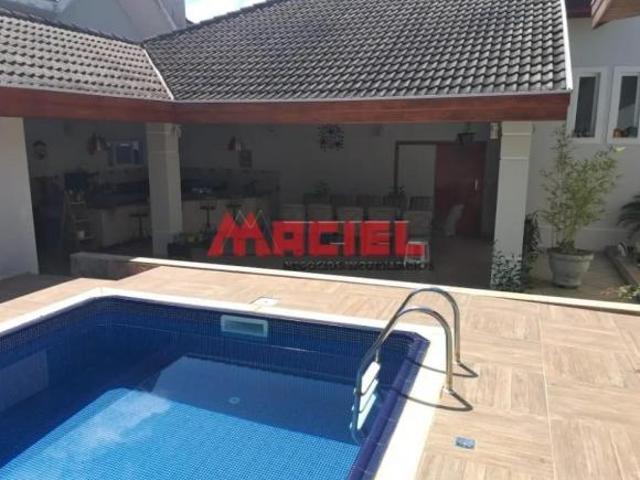 SOBRADO ALTO PADRÃO EM CONDOMINIO FECHADO  469,00 DE ÁREA CONSTRUIDA