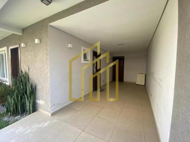 Sobrado Alto Padrão, Suíte com Closet, Sofisticação e Conforto em Cada Detalhe