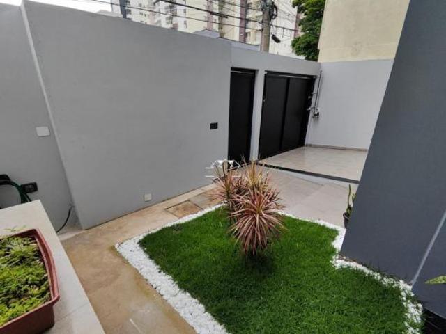 Sobrado alto padrão 3 suítes para venda no bairro Barcelona