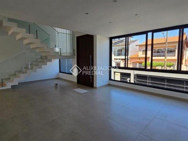 Sobrado alto padrão 4 suites Parque dos Pássaros / SBC