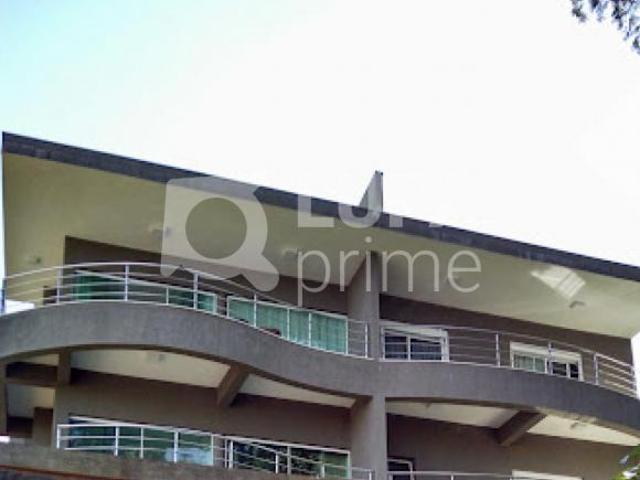 SOBRADO ALTO PADRÃO 6 DORMITÓRIOS 3 SUÍTES Á VENDA JARDIM IBIRATIBA