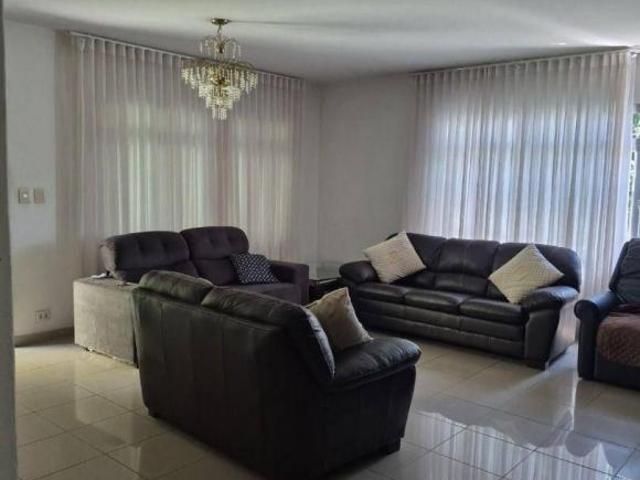Sobrado alto padrão