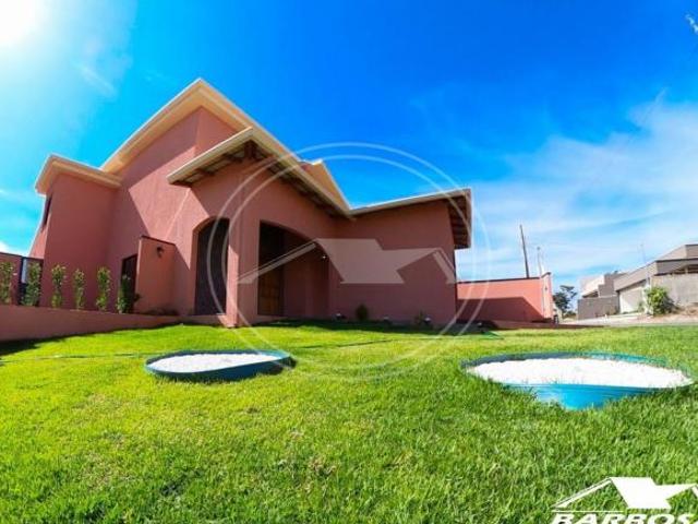 Sobrado Alto Padrão 4 quartos para venda em Caldas Novas