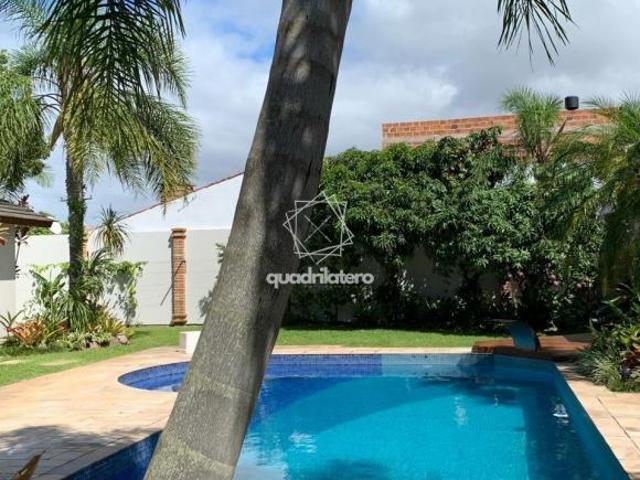 Sobrado altíssimo padrão no laranjal, verdadeiro refugio, com um paisagismo espetacular