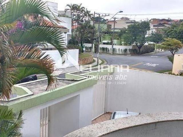Sobrado amplo no Jardim São Caetano