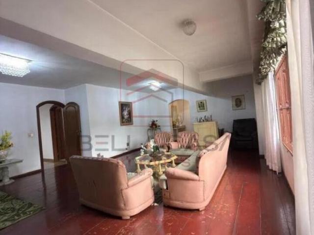 Sobrado Amplo no Jrd. Avelino
