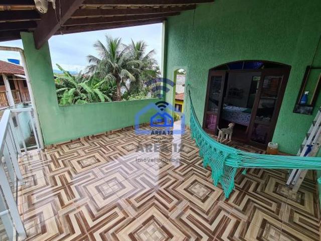 Sobrado amplo à venda no bairro da Ponte Seca em Caraguatatuba, SP Excelente localização e confort