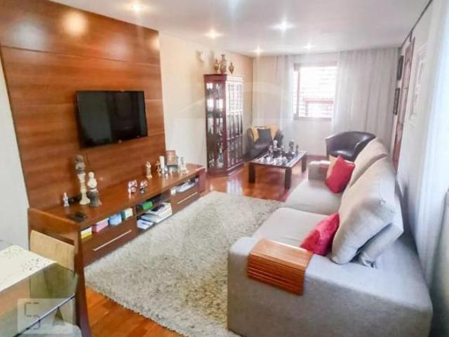 Sobrado amplo Água Fria, 4 dorms 3 suítes 4 vagas R$ 840.000