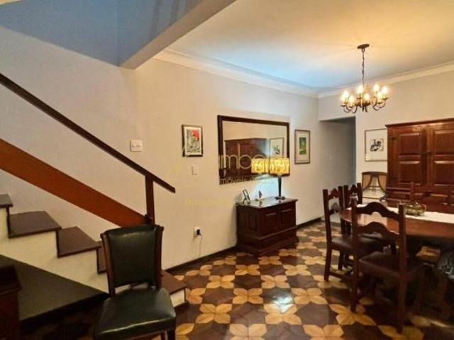 Sobrado amplo com 5 dormitórios na Vila Mariana 320 m², charme e localização privilegiada