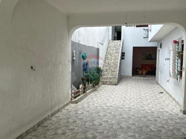 SOBRADO AMPLO COM 03 DORMITORIOS E 05 VAGAS GUARULHOS