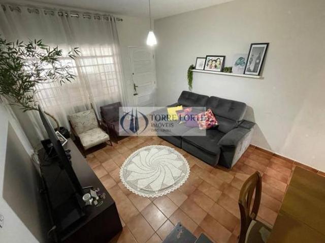 Sobrado Amplo com 2 Dormitórios e 1 Vaga na Vila Talarico
