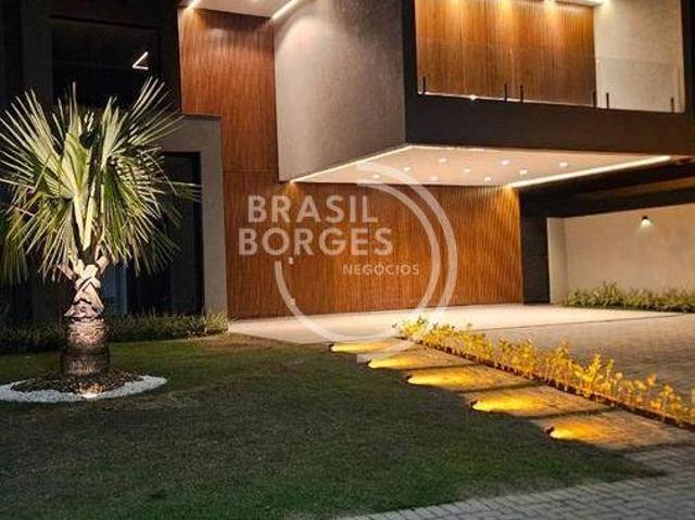 Sobrado amplo com 318,11 m² no Alphaville Nova Esplanada 3