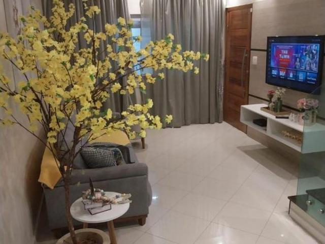 Sobrado amplo e moderno à venda na Vila Mateo Bei – São Vicente!