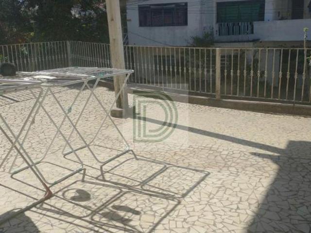 SOBRADO AO LADO DA PRAÇA JD BONFIGLIOLI RUA SEM SAÍDA