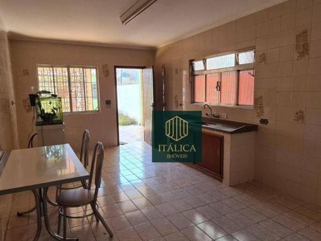 Sobrado Bairro Oswaldo Cruz em SCS 03 dorms, 01 com sacada, sala, cozinha, área de serviço, quintal